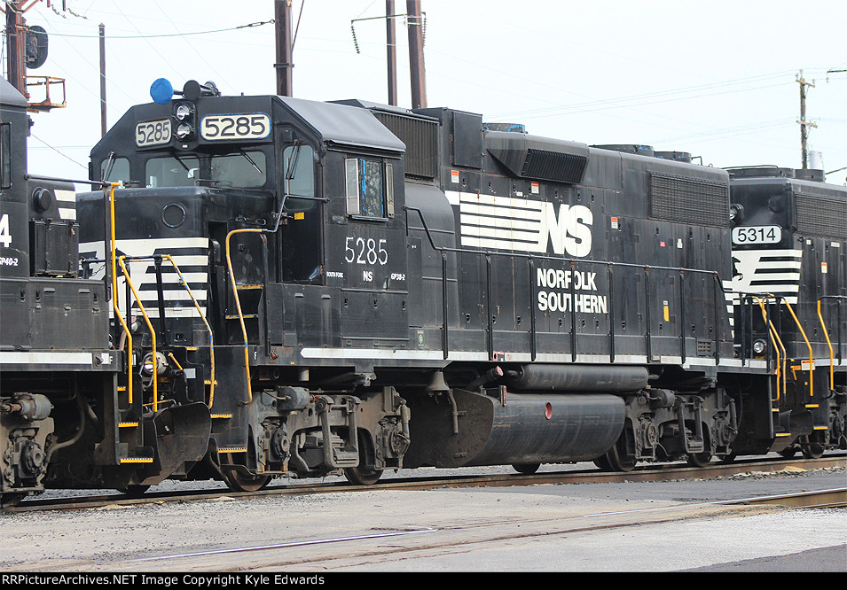 NS GP38-2 #5285